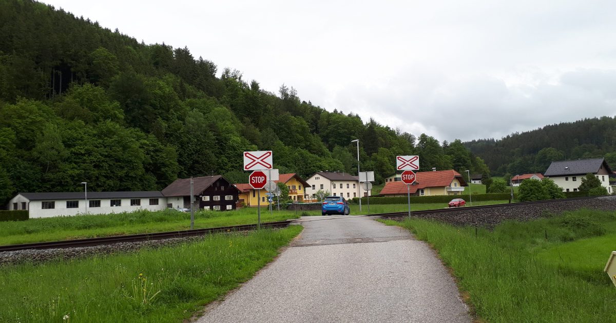 INFO: Arbeiten im Bereich der Eisenbahnkreuzungen Waldstraße, Ach und Baumgarten – Gemeinde ...